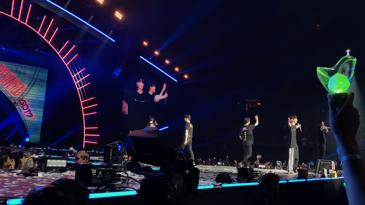 GOT7 concert LA !! - YouTube