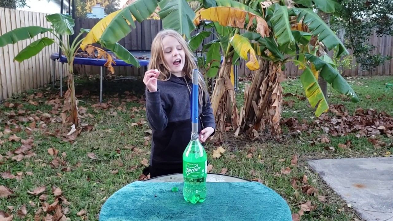 Mentos and Soda Explosion Experiment - 4th Grade Science Fair - YouTube