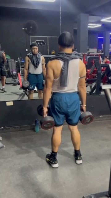 chico pasa de 200 libras a 165 sorprendente #foryou #viralshort # ...