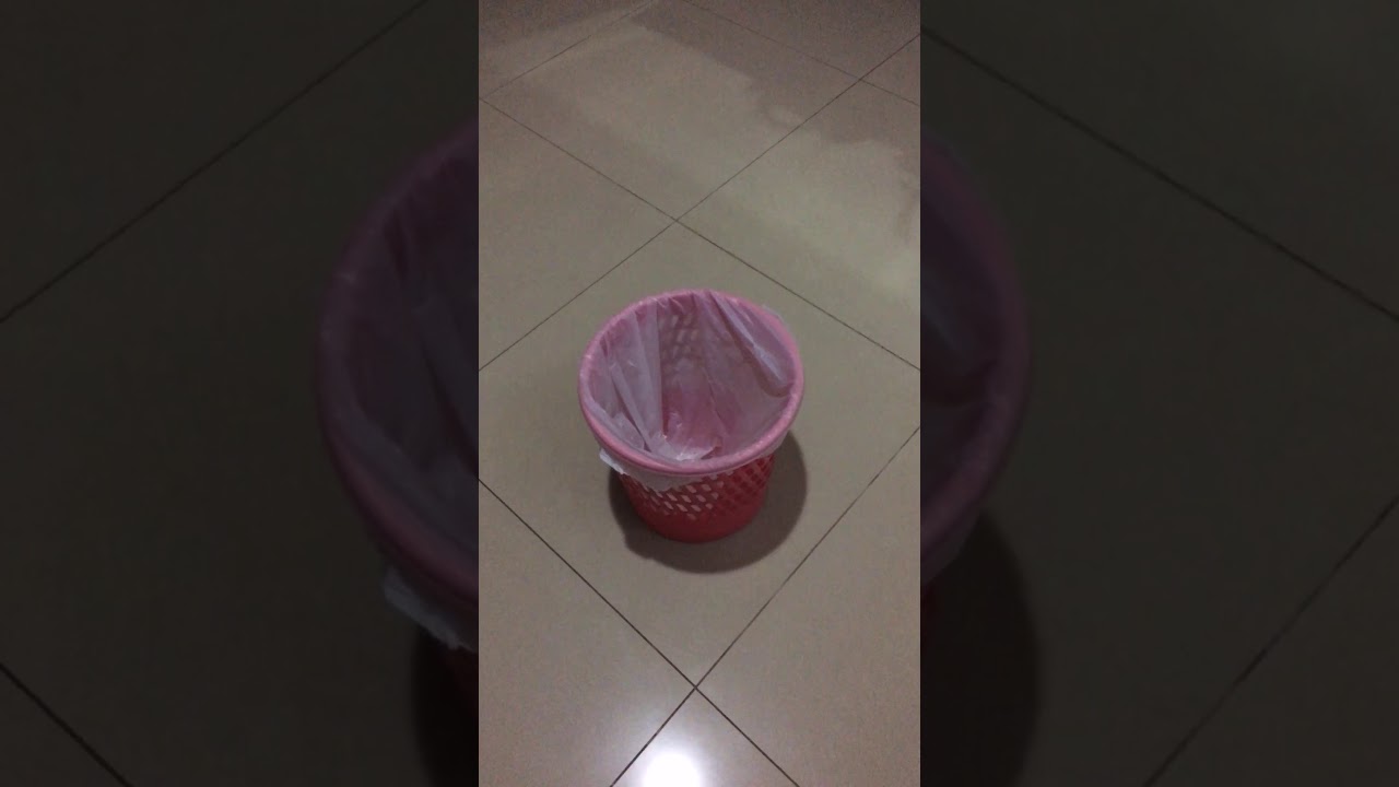 #7/365. Throwing tissue. 6 March 2020 - YouTube