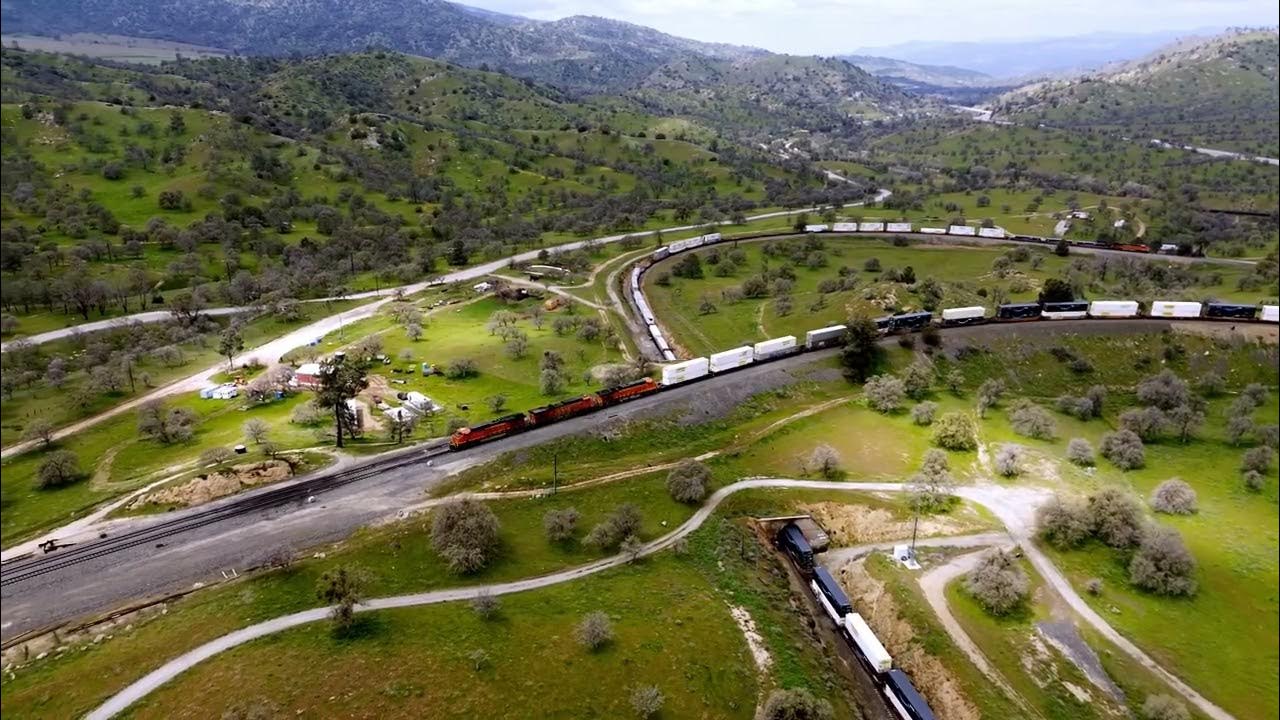 2 Freight Trains on Tehachapi Loop near Keene California Drone Footage #8 (1x speed, long ...