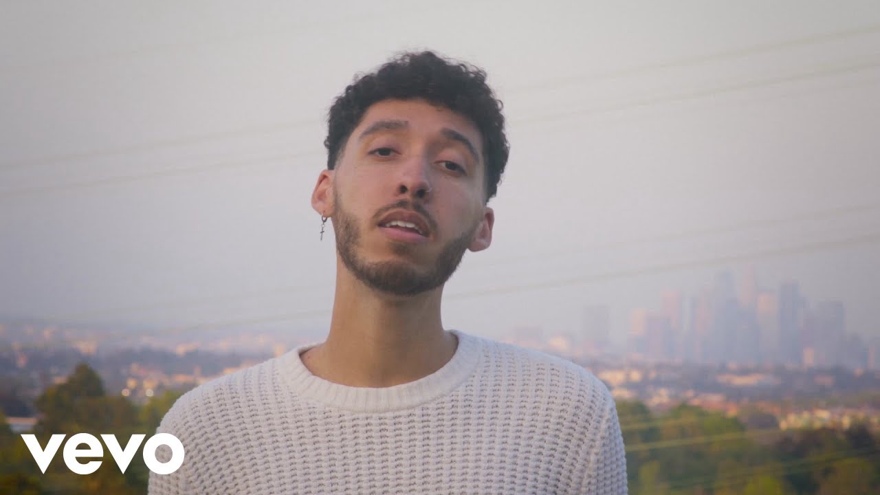 Xean Harris - Feels Right (Official Music Video) - YouTube