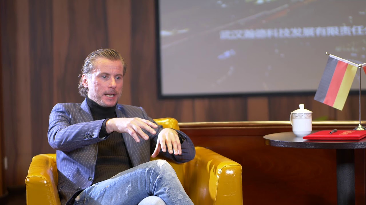 November 2018: Interview with Oliver Riedel at the INEW - YouTube