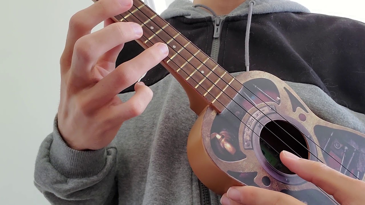 Astronomia ukulele advanced cover - YouTube