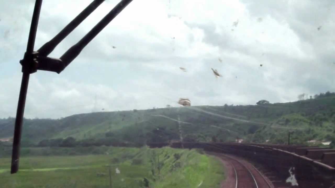 Mega trem da Estrada de Ferro Carajás - Locomotiva GE ES58ACi - YouTube