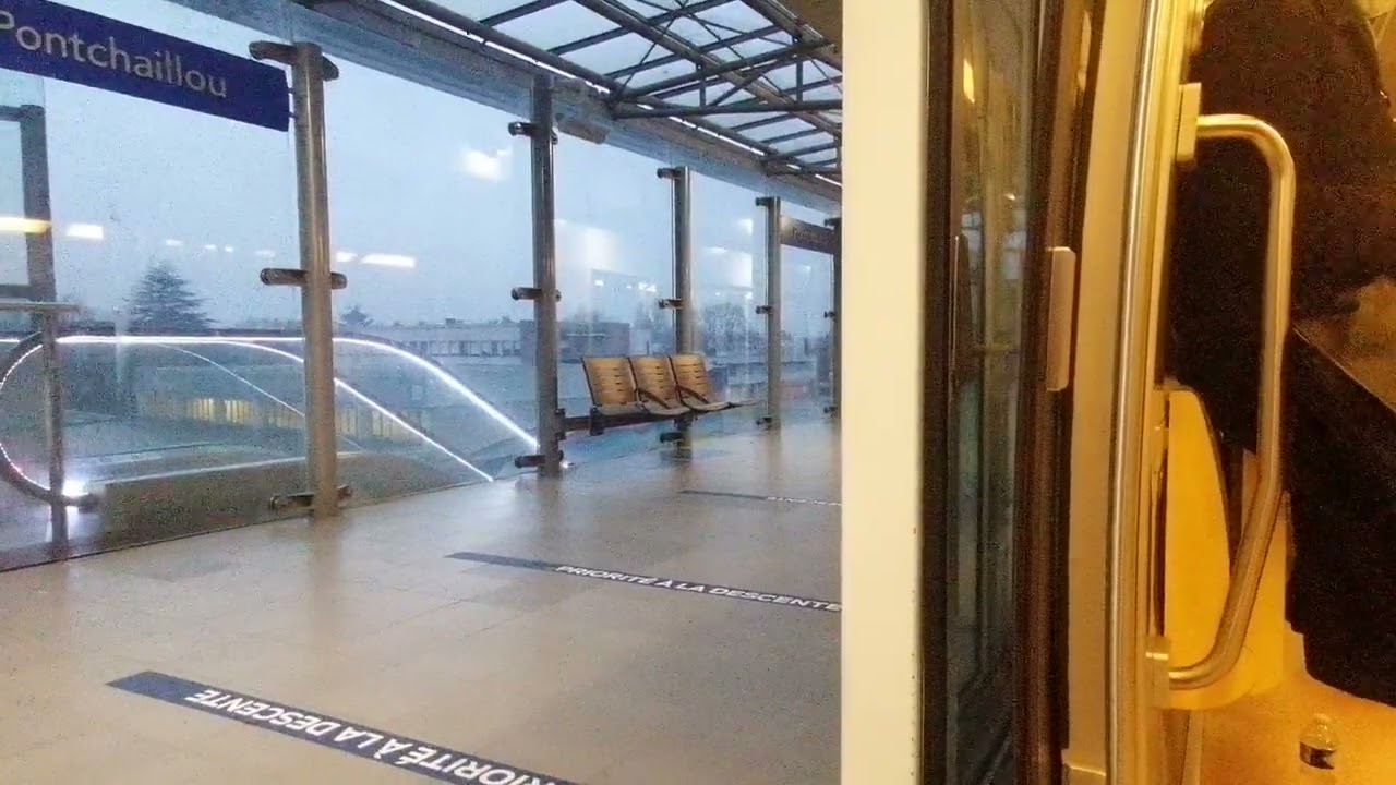 Métro de Rennes Siemens VAL 208 AG HP 15 entre Sainte Anne et Villejean ...