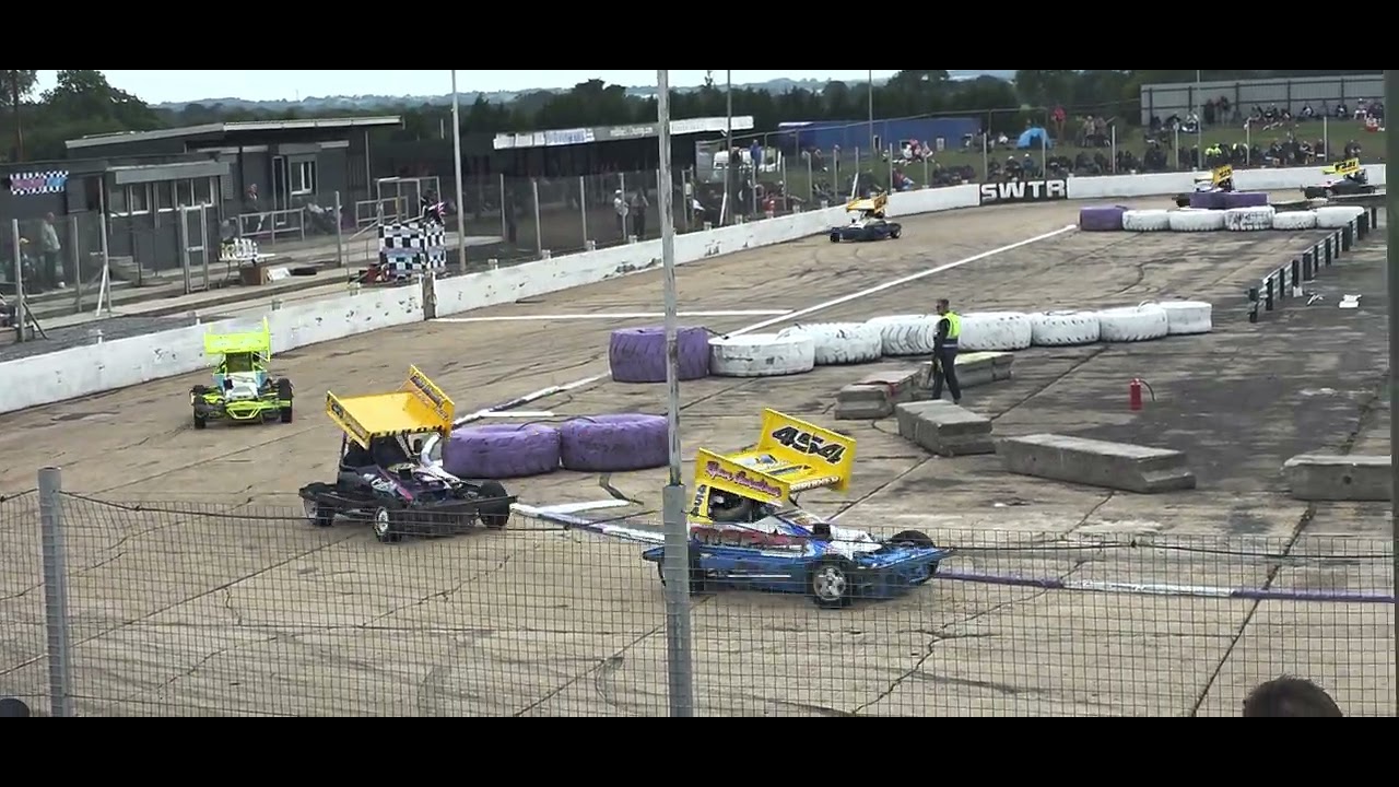 Brisca F2 Remembering the master Bill Batten Heat 2 Yellows only ...