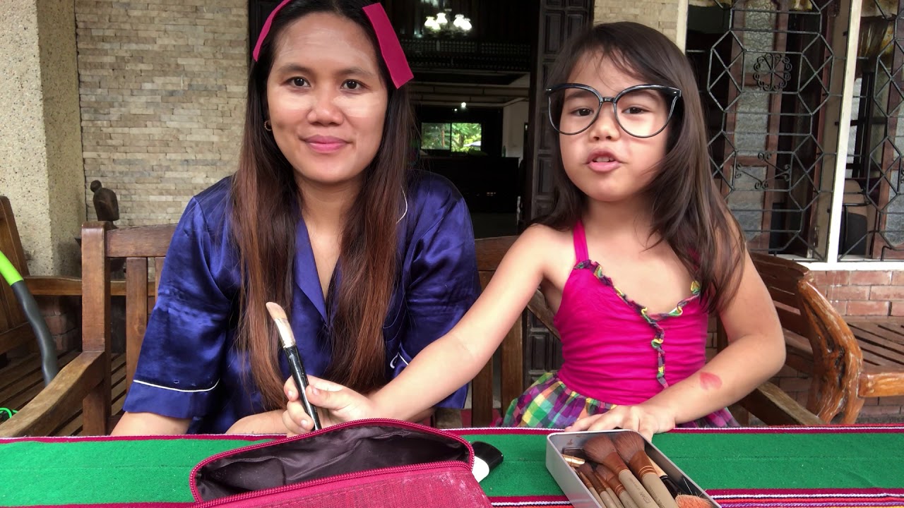 Make up tutorial with mommy - YouTube