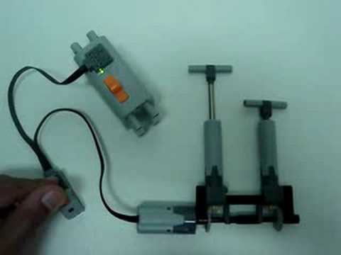 LEGO Linear Actuators - Parallel Synch. Alternate Setup - YouTube