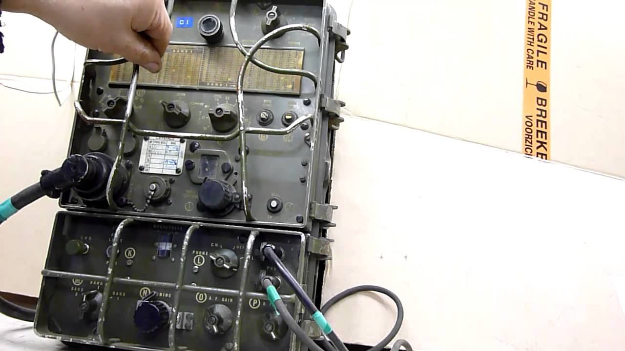 AN/GRC-9 RT-77 military radio - YouTube