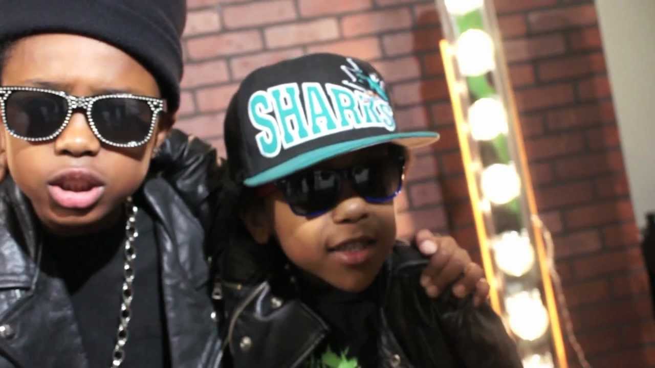 Rocky Roller - Yea I Rock (video) - YouTube