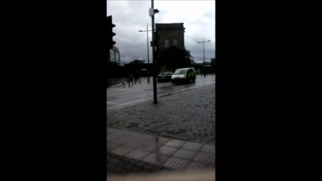 British Police Car Siren - YouTube