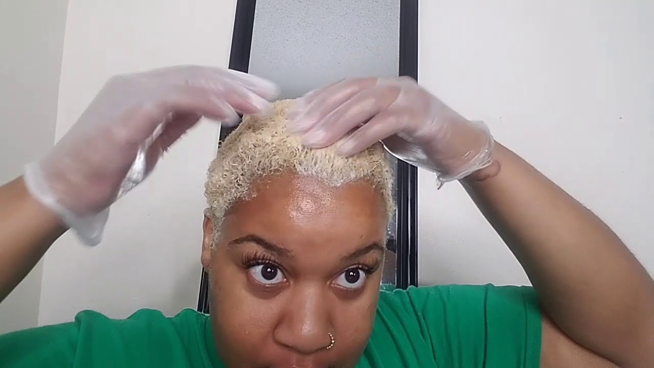 Bleaching and toning my TWA using wella toner T18 - YouTube