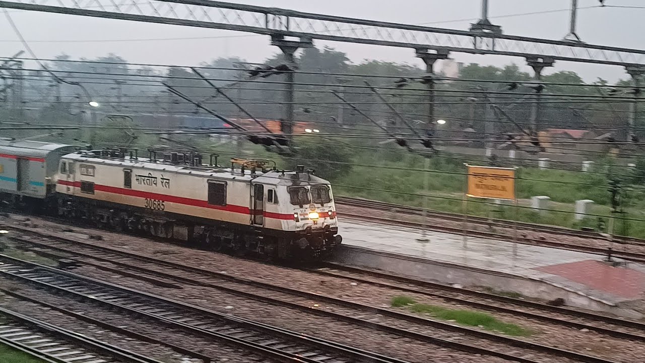 MGR CENTRAL CHENNAI RAJDHANI EXPRESS| INDIAN RAILWAYS| THE RAIL BHAKT ...