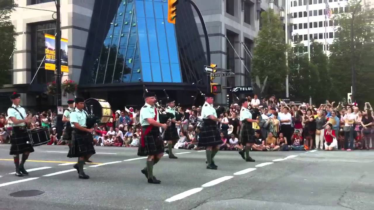 Canada Day Parade - Military Marching Band - Vancouver - 1st July 2013 ...