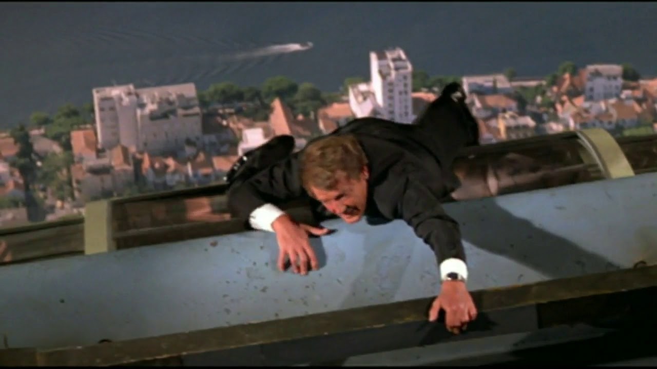 Moonraker Soundtrack Shirley Bassey. - YouTube