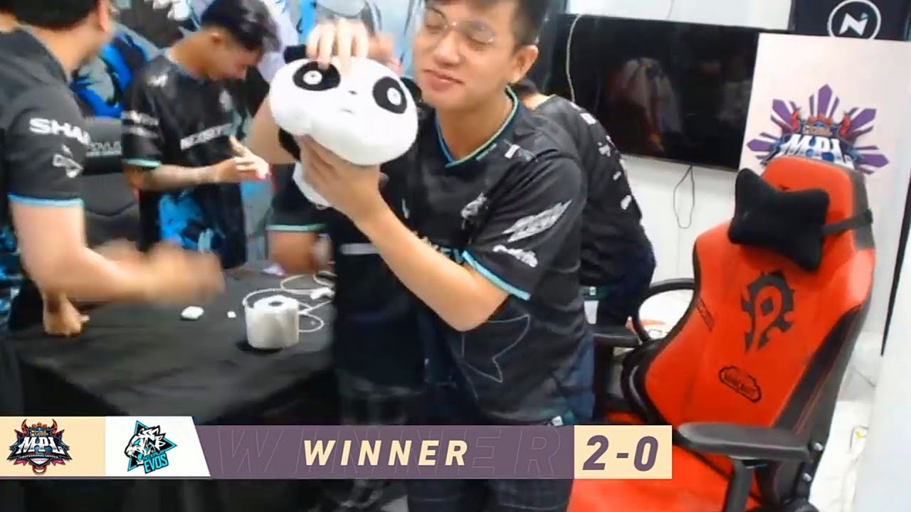 NXP EVOS VS RSG GAME 2 COACH PANDA TRASH TALK 😂 MOBILE LEGEND - YouTube