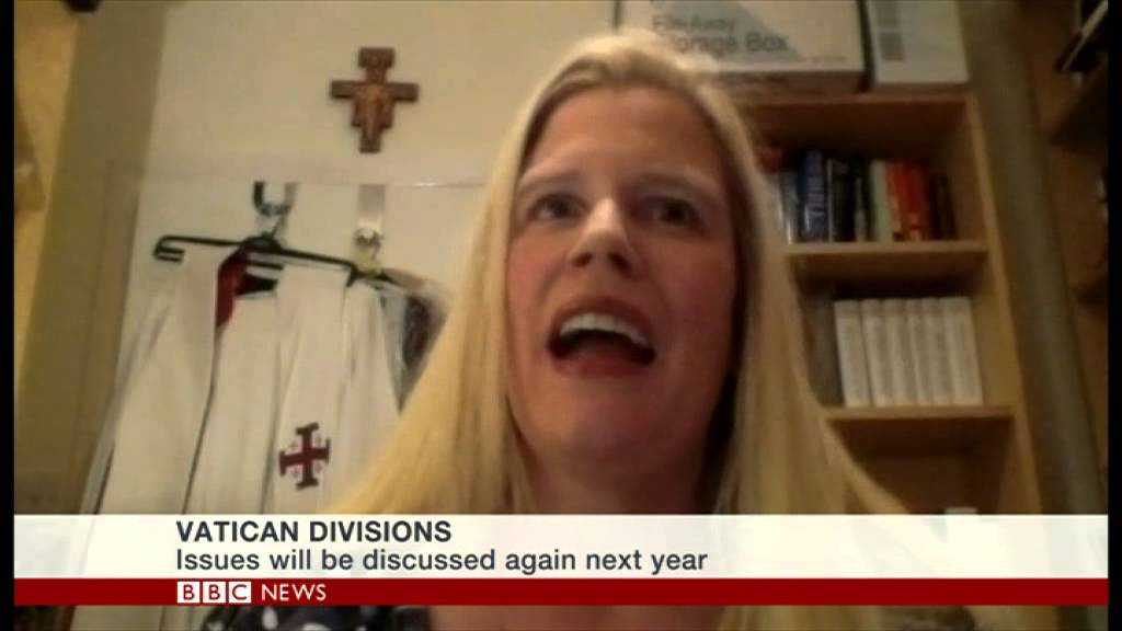 Caroline Farrow - is the Synod a blow for Pope Francis? - YouTube