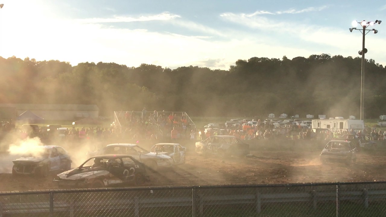 Casey Co Fair Demo Derby 2017 - YouTube