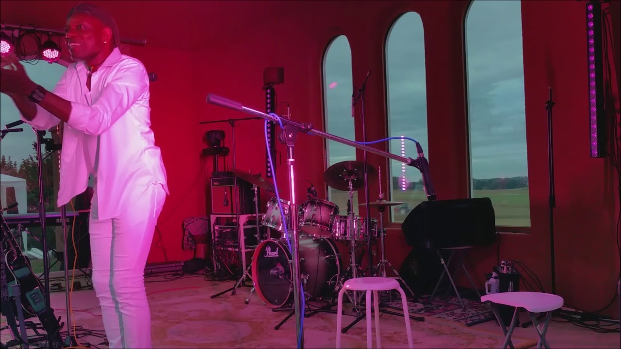 Shak shakembo en Action - YouTube