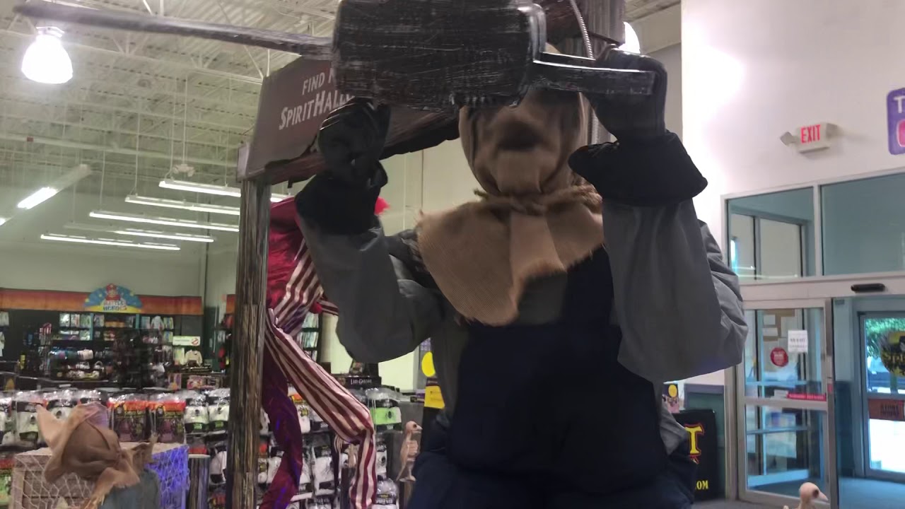 Spirit Halloween - Rusty Animatronic - FAIL at the end - YouTube