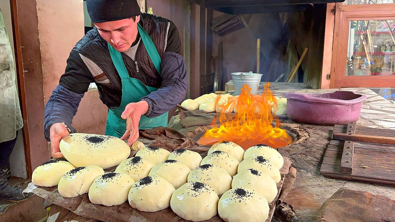 World's Biggest MEGA Samosa 3kg | This is the UNCLE of Jizzakh Samosa ...