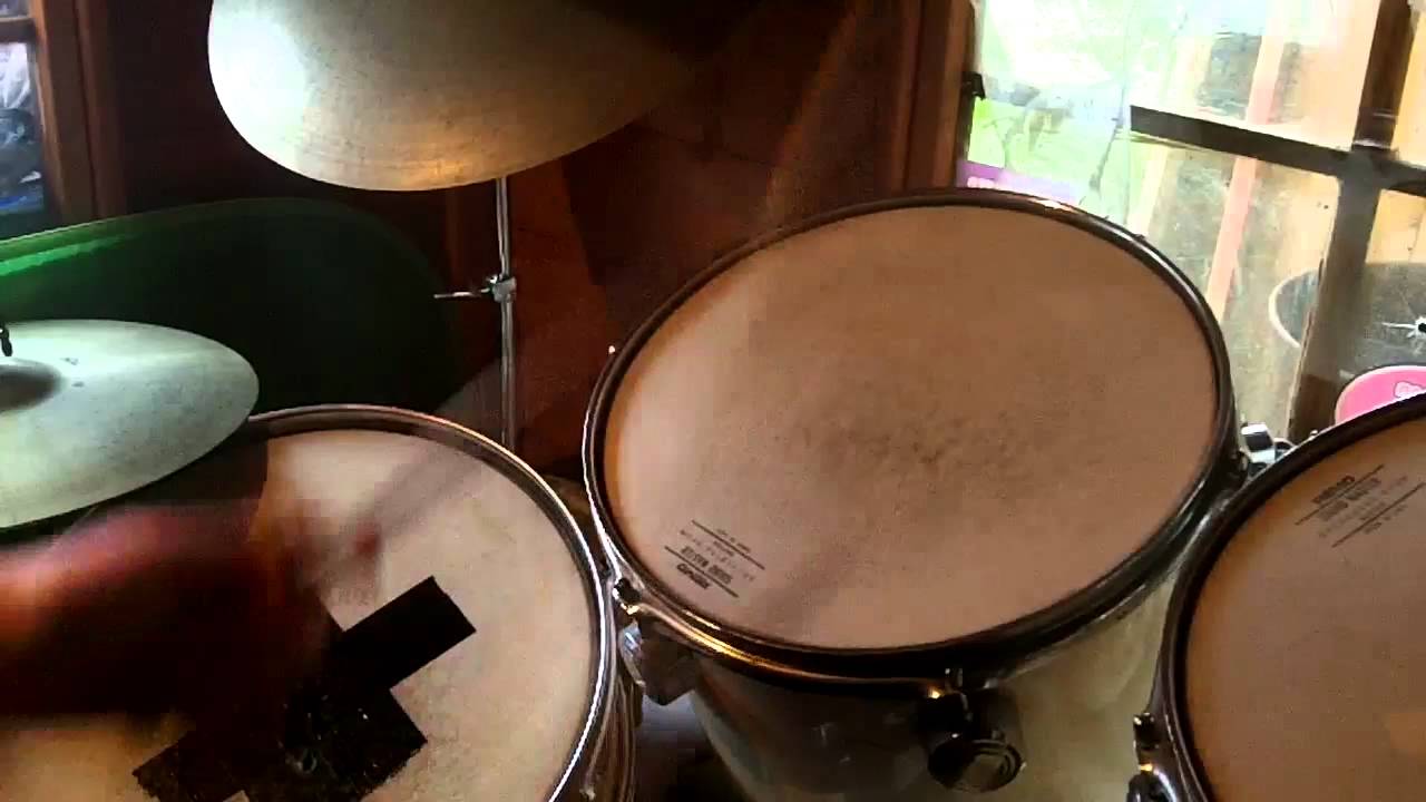 CRAZIEST DRUMMER GIRL - YouTube