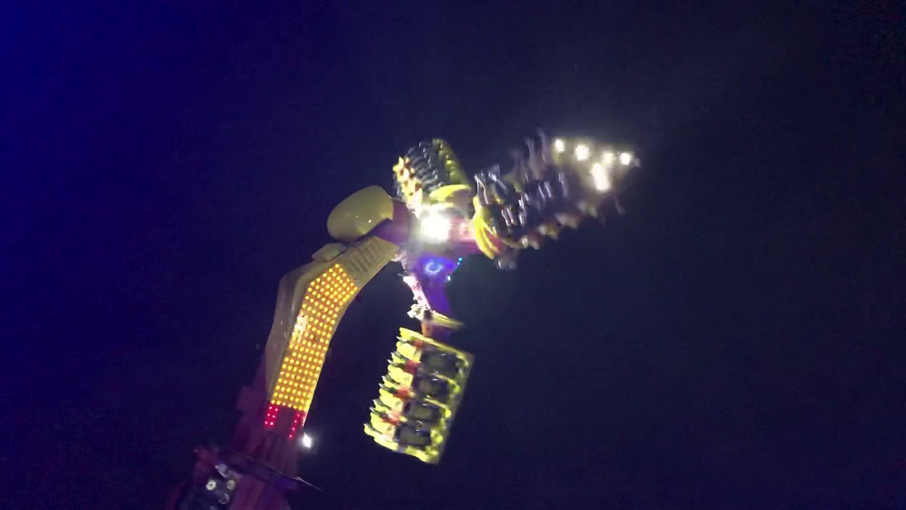 Dream twister @ MOA - YouTube