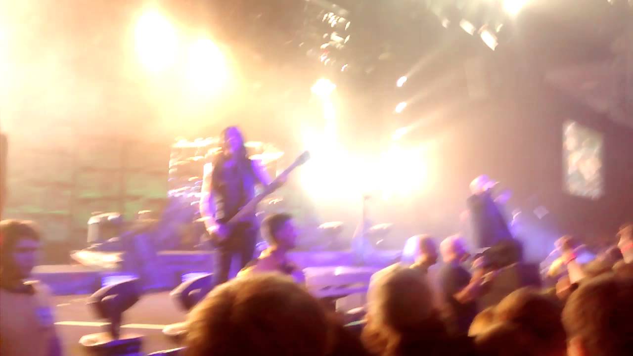 DISTURBED LIVE IN CONCERT 2016 - YouTube
