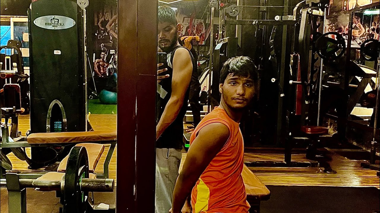 Gym vlogs day 1 - YouTube