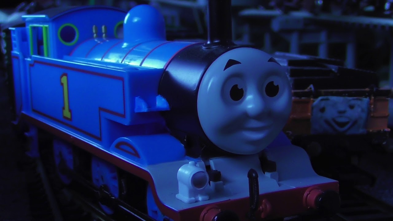 HORNBY/BACHMANN Gordon Takes A Tumble - YouTube