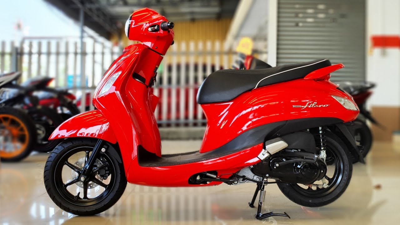 Yamaha Grand Filano 2020 Hybrid Red - YouTube