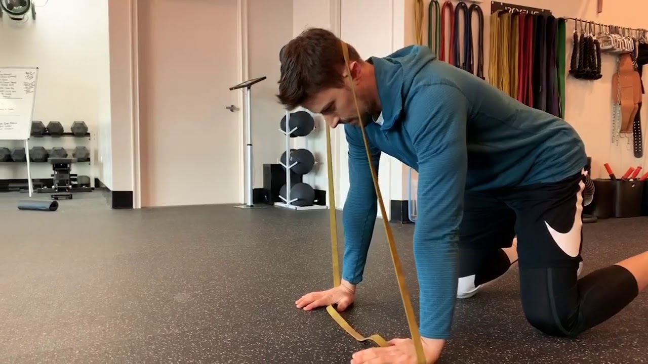 Band Quadruped Neck Retractions - YouTube