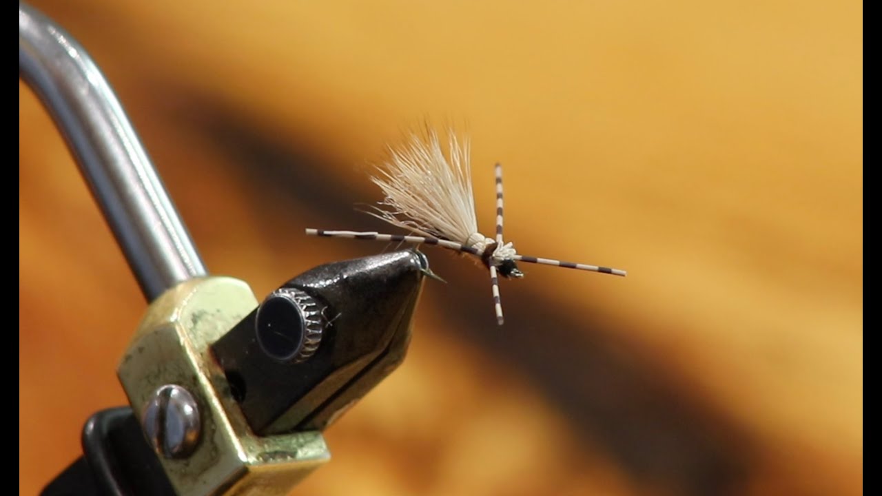 Tying The Skunk Ant with Kelly Galloup - YouTube