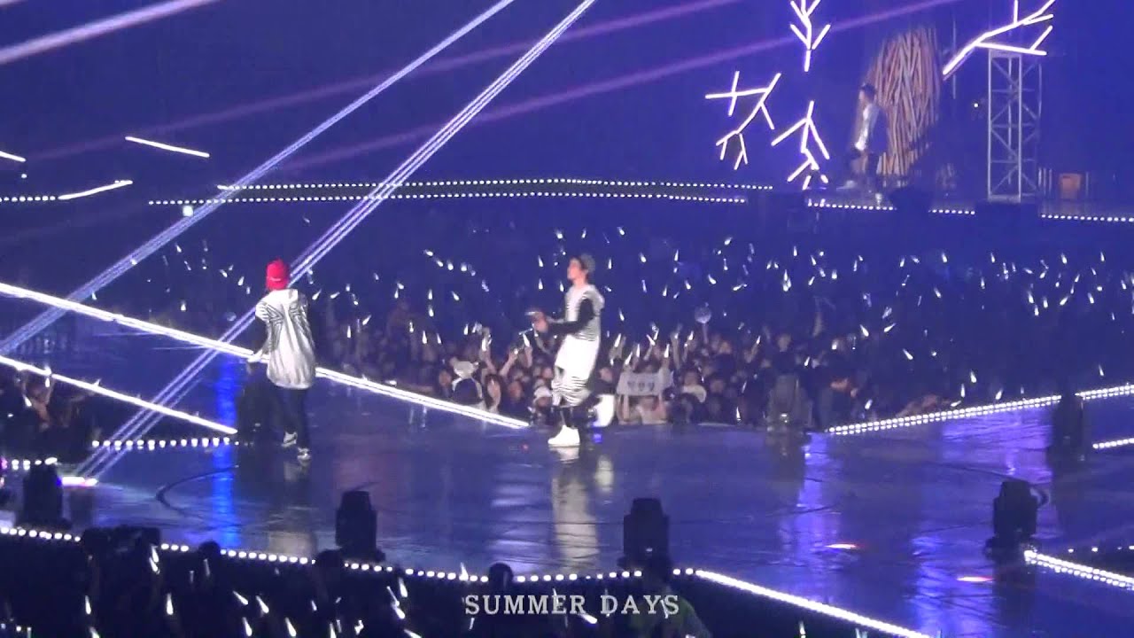 140523 EXO CONCERT - MACHINE - YouTube