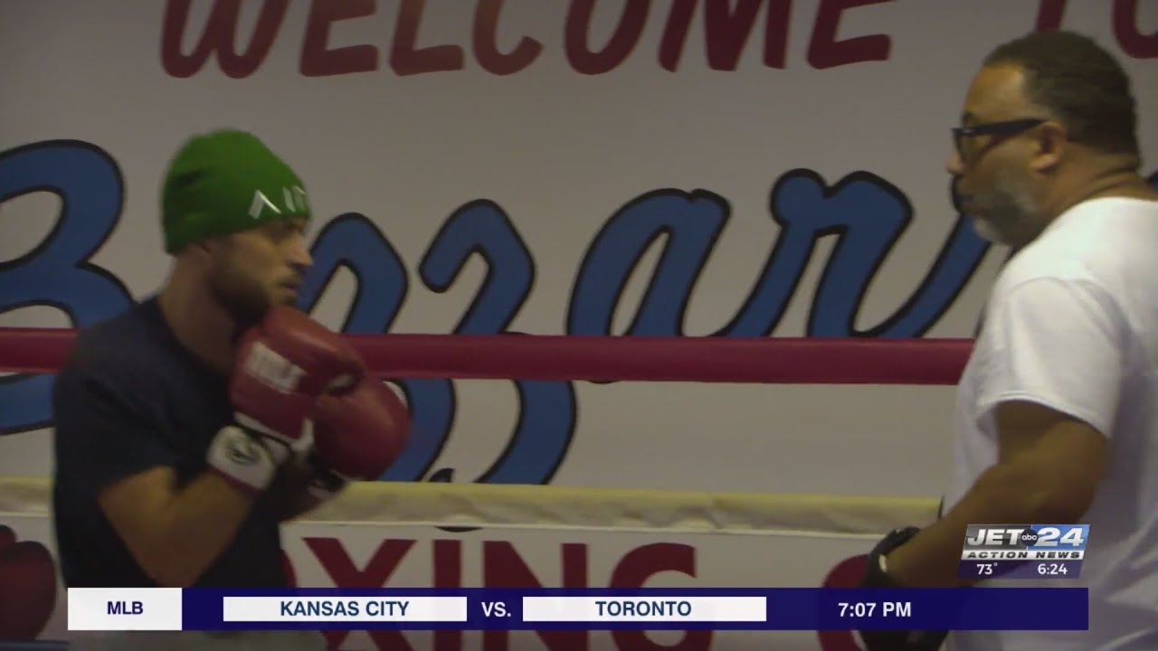 Anthony Bizzarro prepares for main event at Bayfront Brawl 17 - YouTube