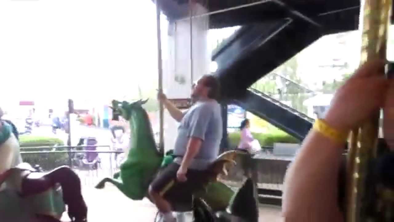 Best Columbia Carousel Fun! Six Flags Great America Opening Weekend ...