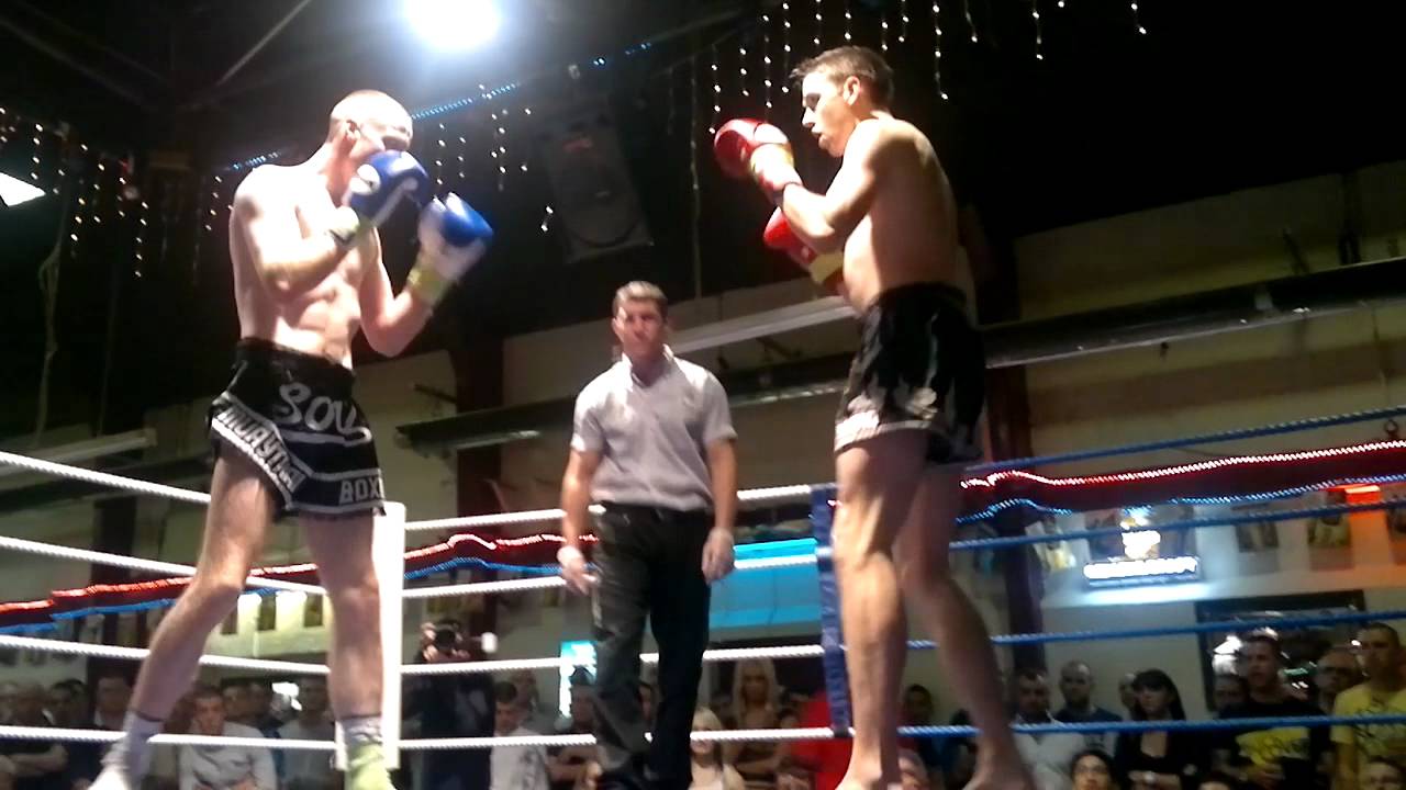 Fight 1 Carl Hand (Chupasart Gym) v Shane Mcllroy (Newry ) Armageddon ...