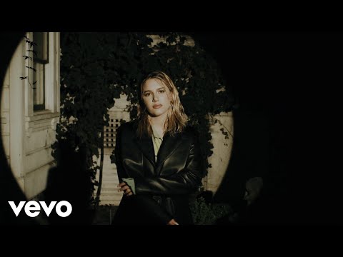 kenzie - paper (Lyric Video)