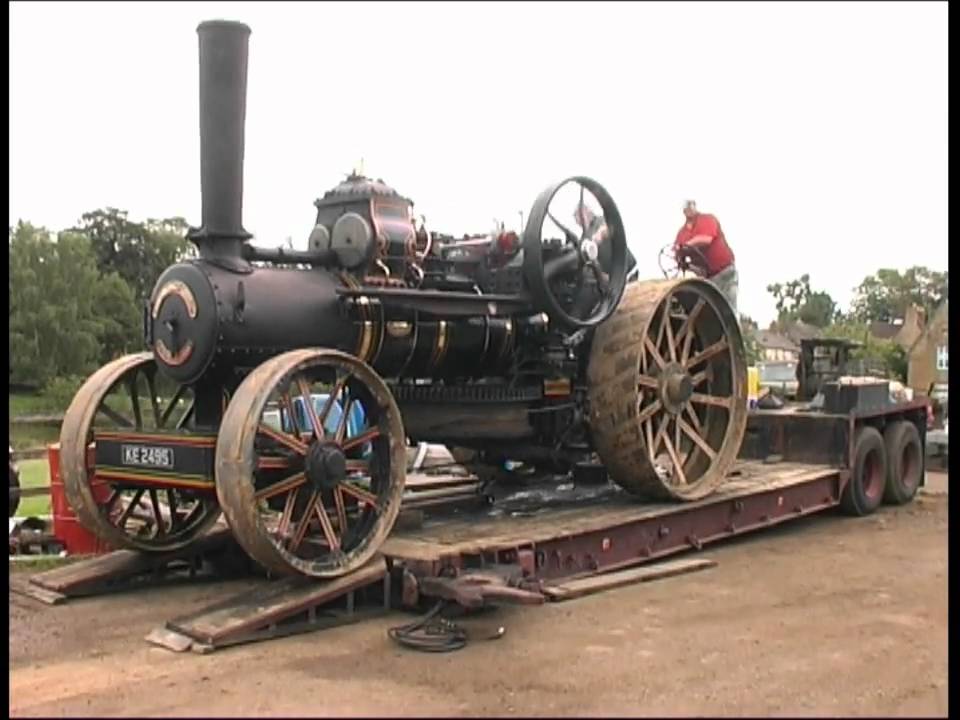 Unloading Fowler Ploughing Engine at Holcot - YouTube