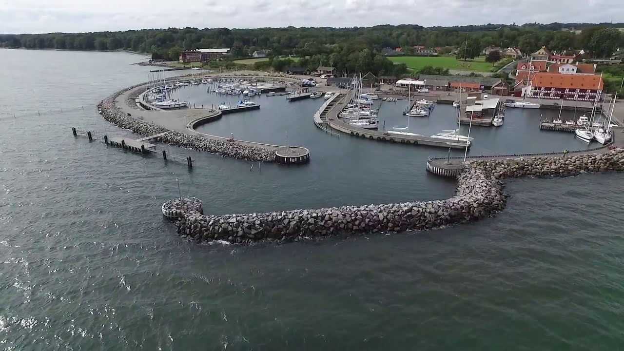 Lundeborg Havn på Fyn - YouTube