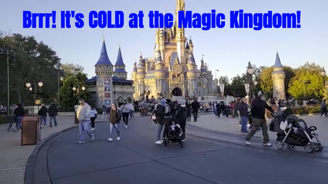 A COLD day at Walt Disney World - Magic Kingdom - YouTube
