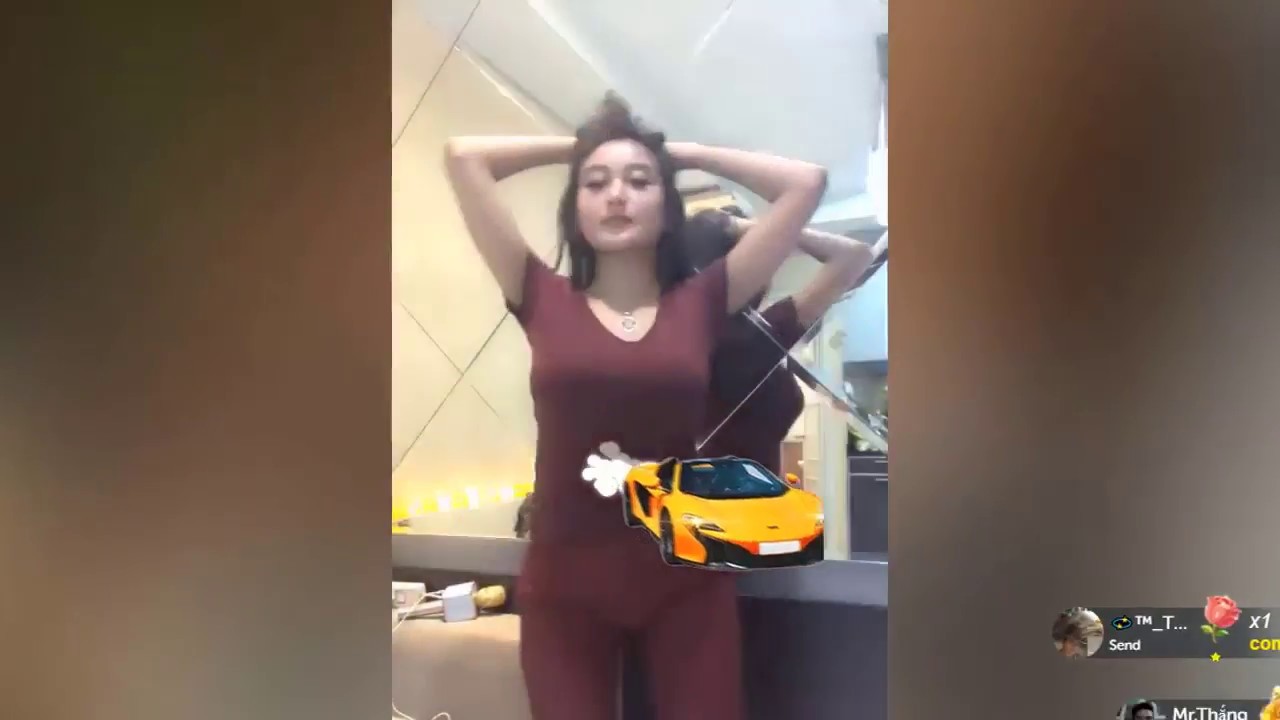 WOW kelihatan saat Pamela Safitri (duo srigala) di Bigo Live - YouTube