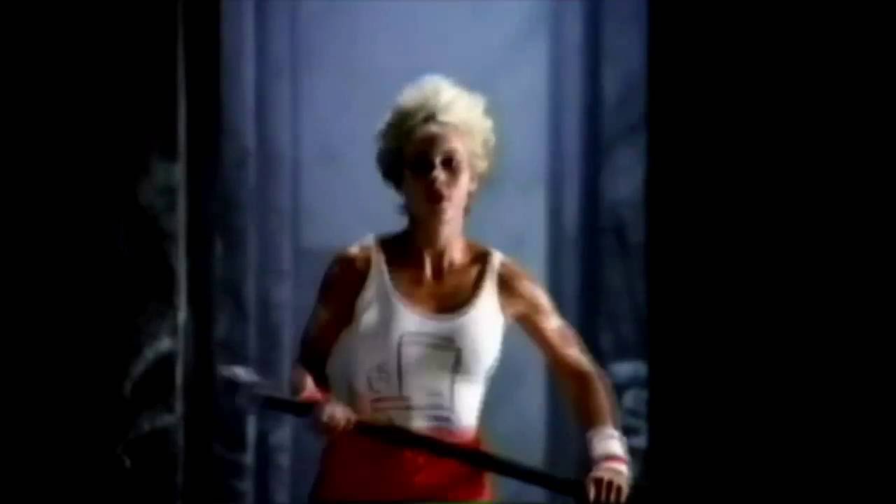 Apple - 1984 / Super Bowl Commercial / Introducing Macintosh Computer ...