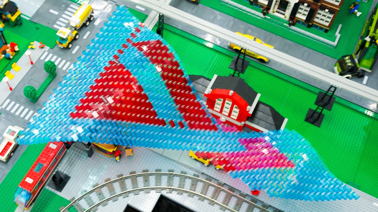 The Unique Technique of This CURVED LEGO Build - YouTube