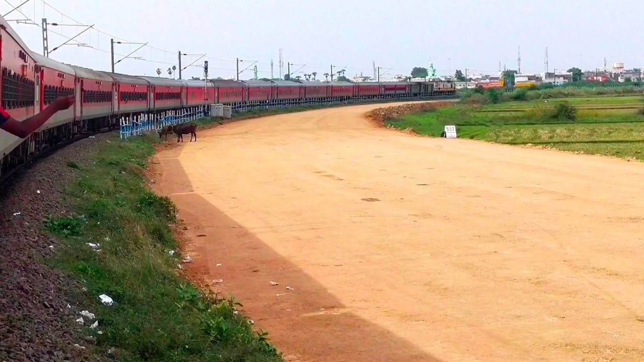 Tirunelveli To Valliyur | Short Journey | 16339 Mumbai Nagercoil ...