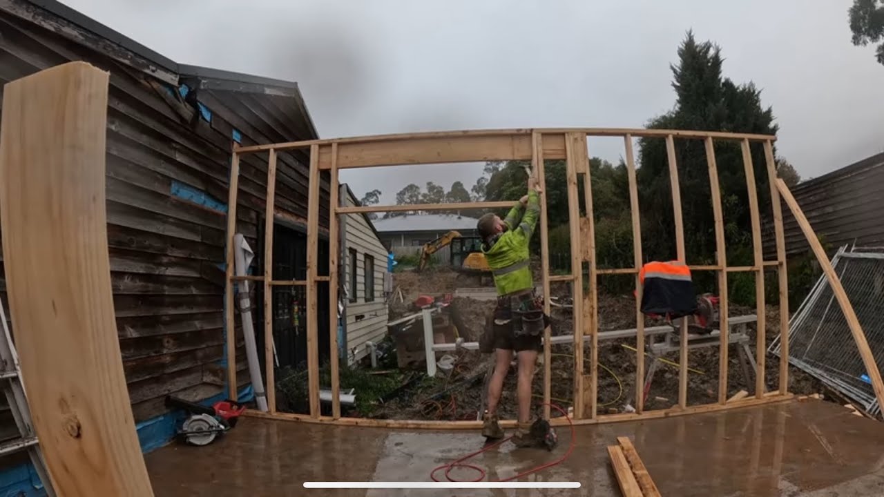 Building Rake Walls & Bracing! - YouTube