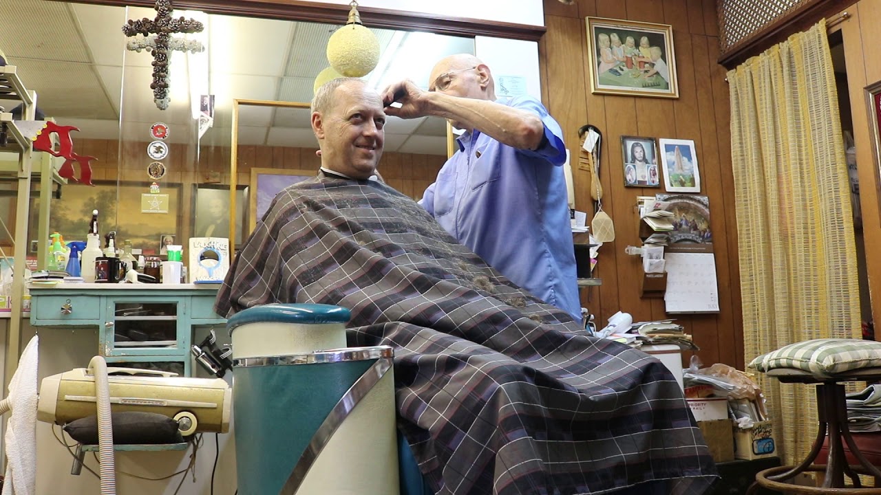 The Webster, SD Singing Barber- Tony - YouTube