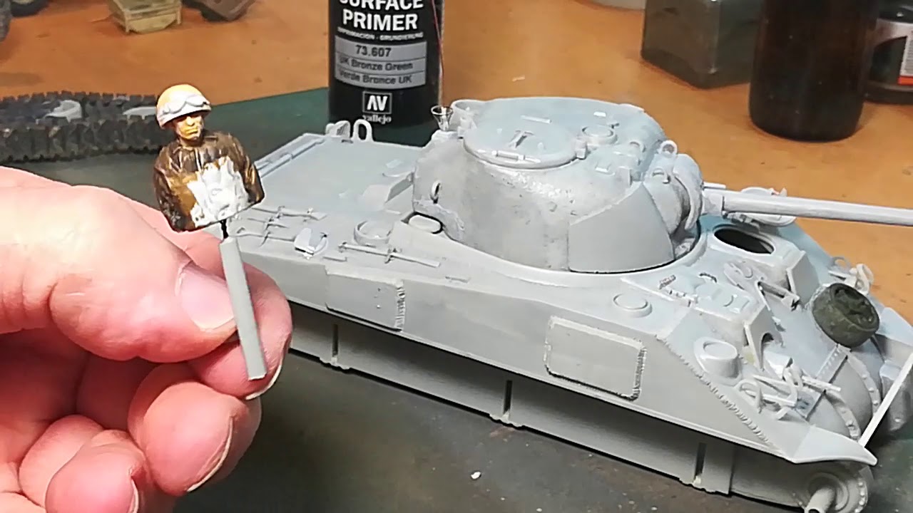 Dragon 6035, M-4 A4 Sherman. - YouTube