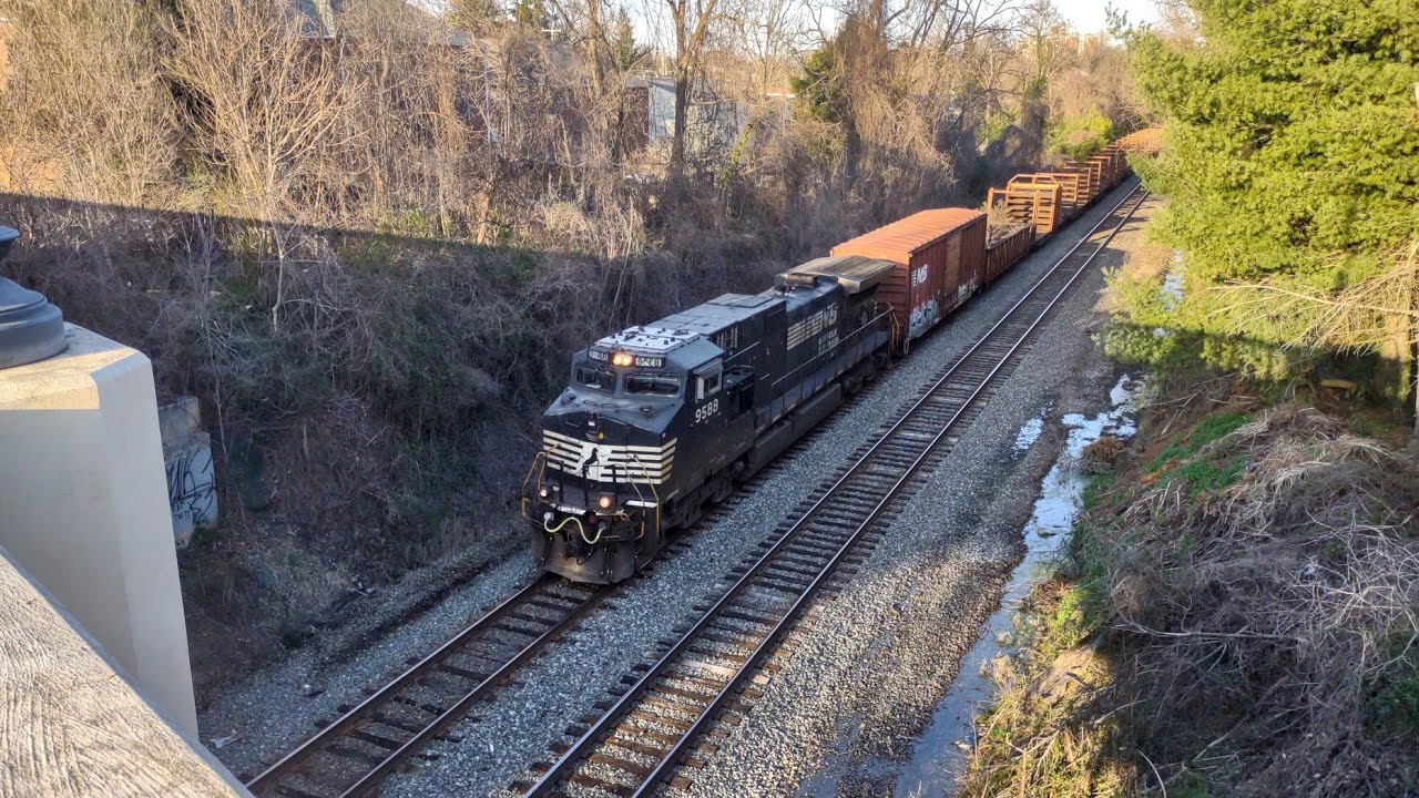 NS 936 empty rail train in Charlottesville Virginia - YouTube